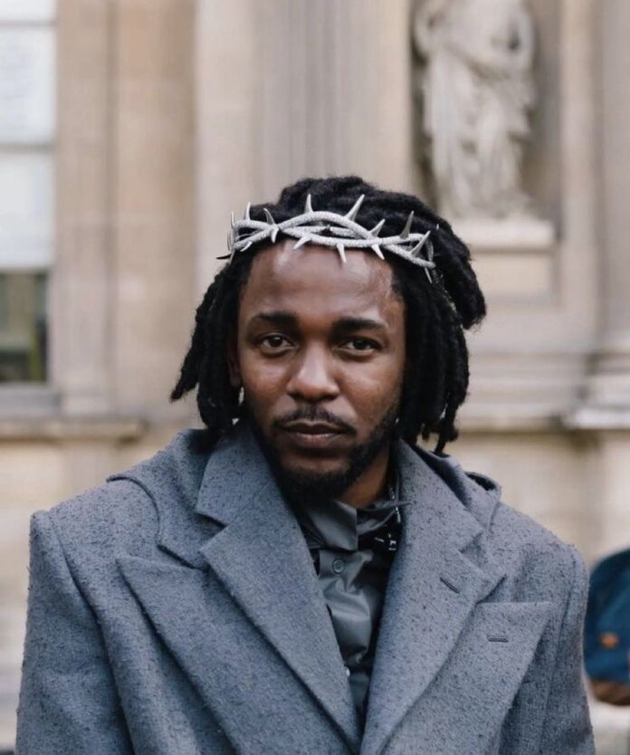 Kendrick Lamar Disses Drake And J. Cole On Like That: | MandyNews
